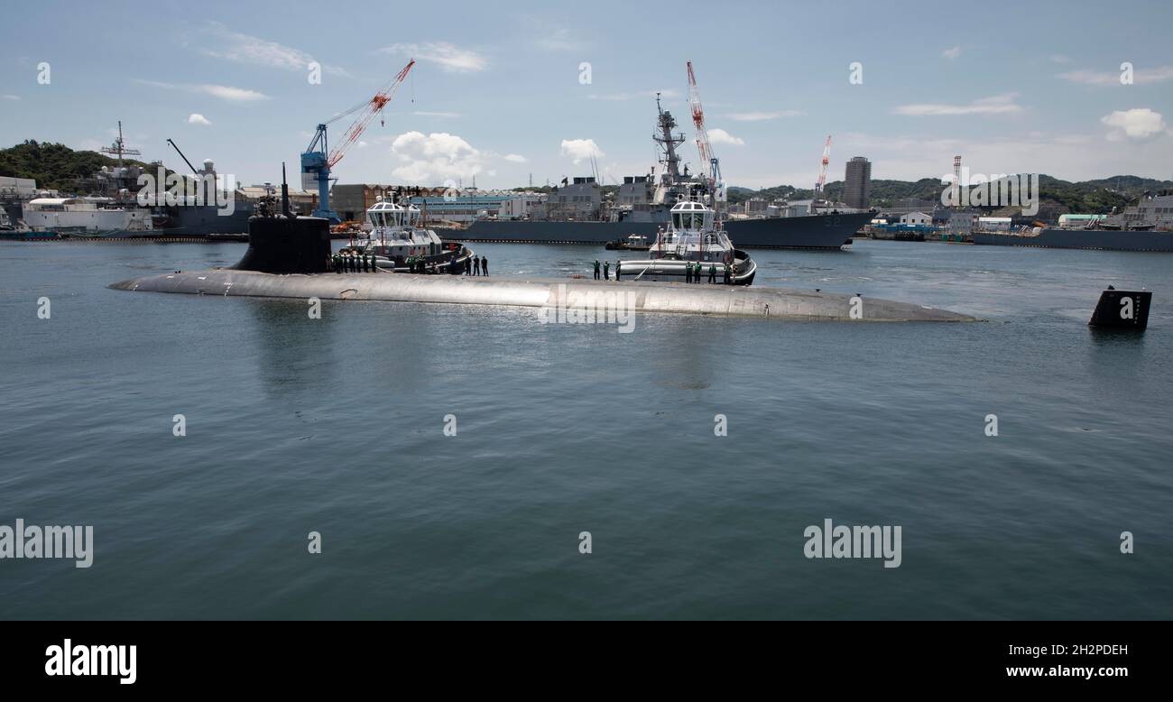 Uss connecticut 2021 hi-res stock photography and images - Alamy