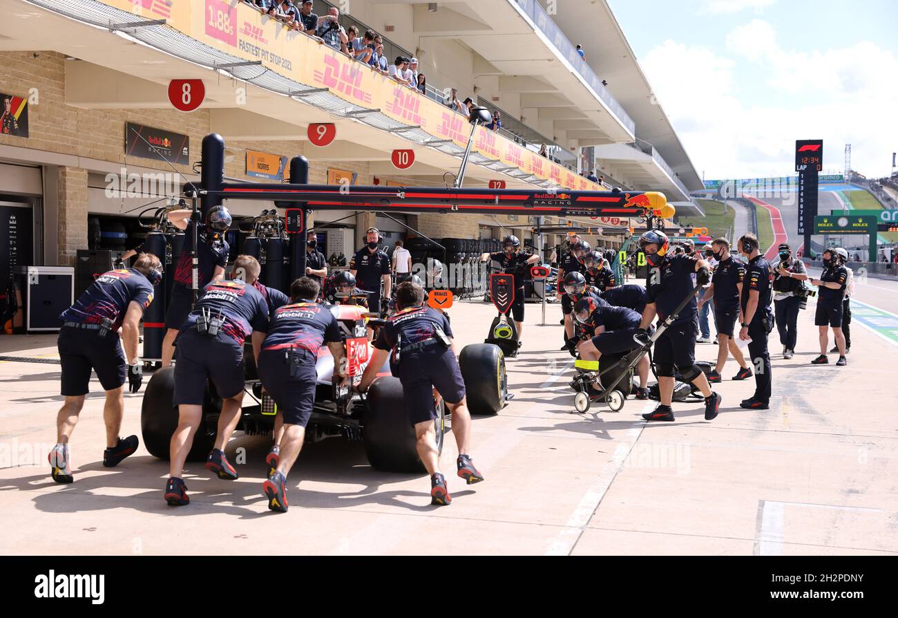 F1 red bull pit hi-res stock photography and images - Alamy