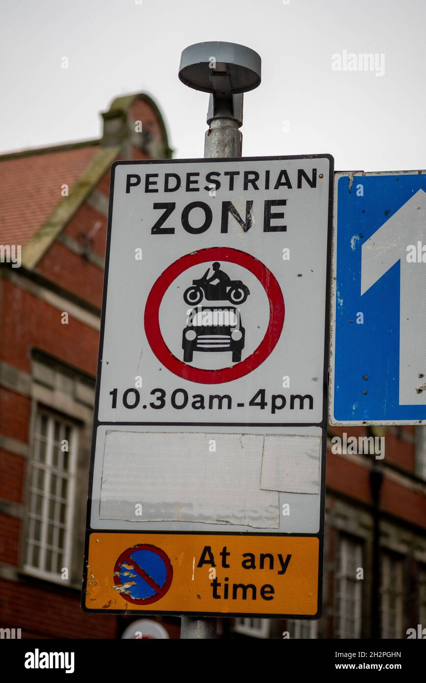Whitby, Yorkshire, UK – October 20 2021. Pedestrian zone road sign in ...