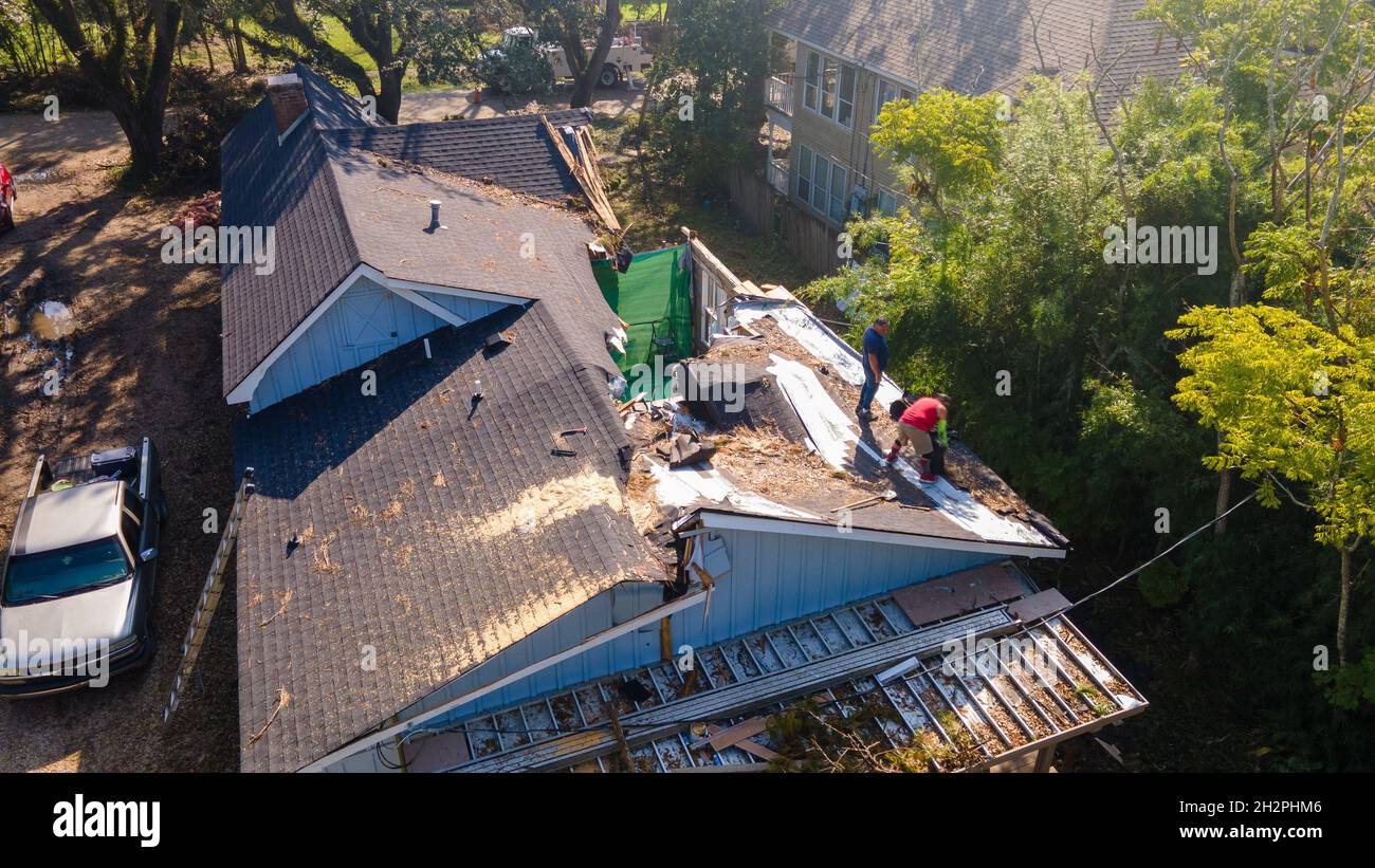 Messy destroyed house after a natural disaster Stock Photo - Alamy