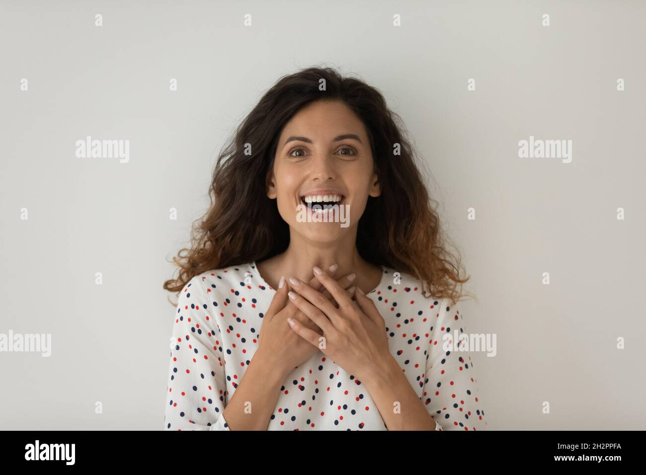 Latin female head shot hi-res stock photography and images - Alamy