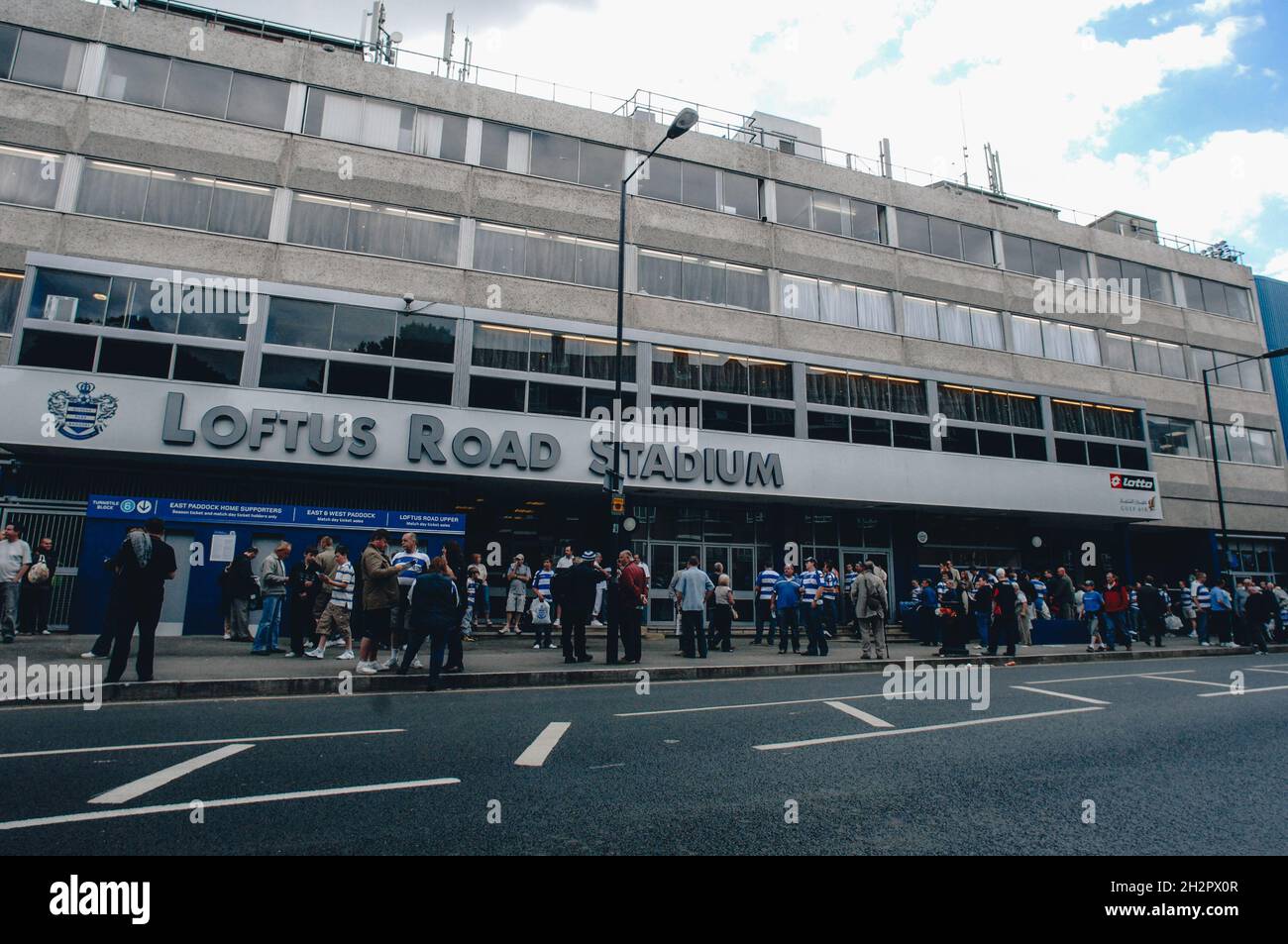 Loftus road hi-res stock photography and images - Alamy