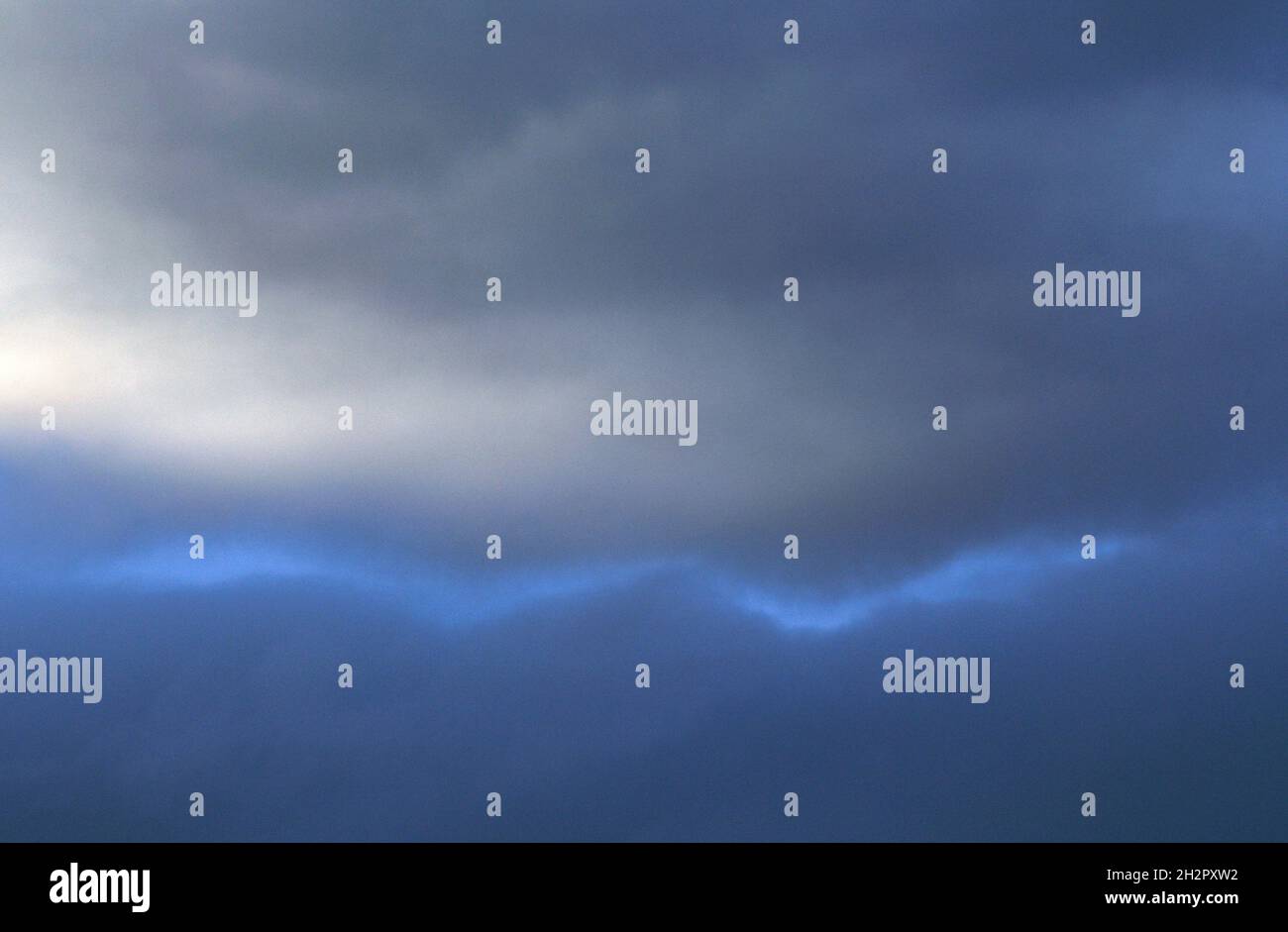Nimbostratus clouds hi-res stock photography and images - Alamy