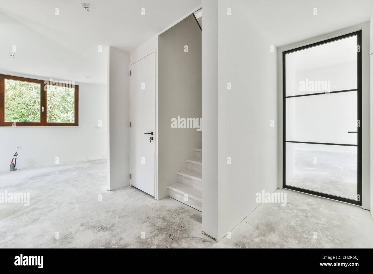 Bright interior design of a luxury house Stock Photo - Alamy