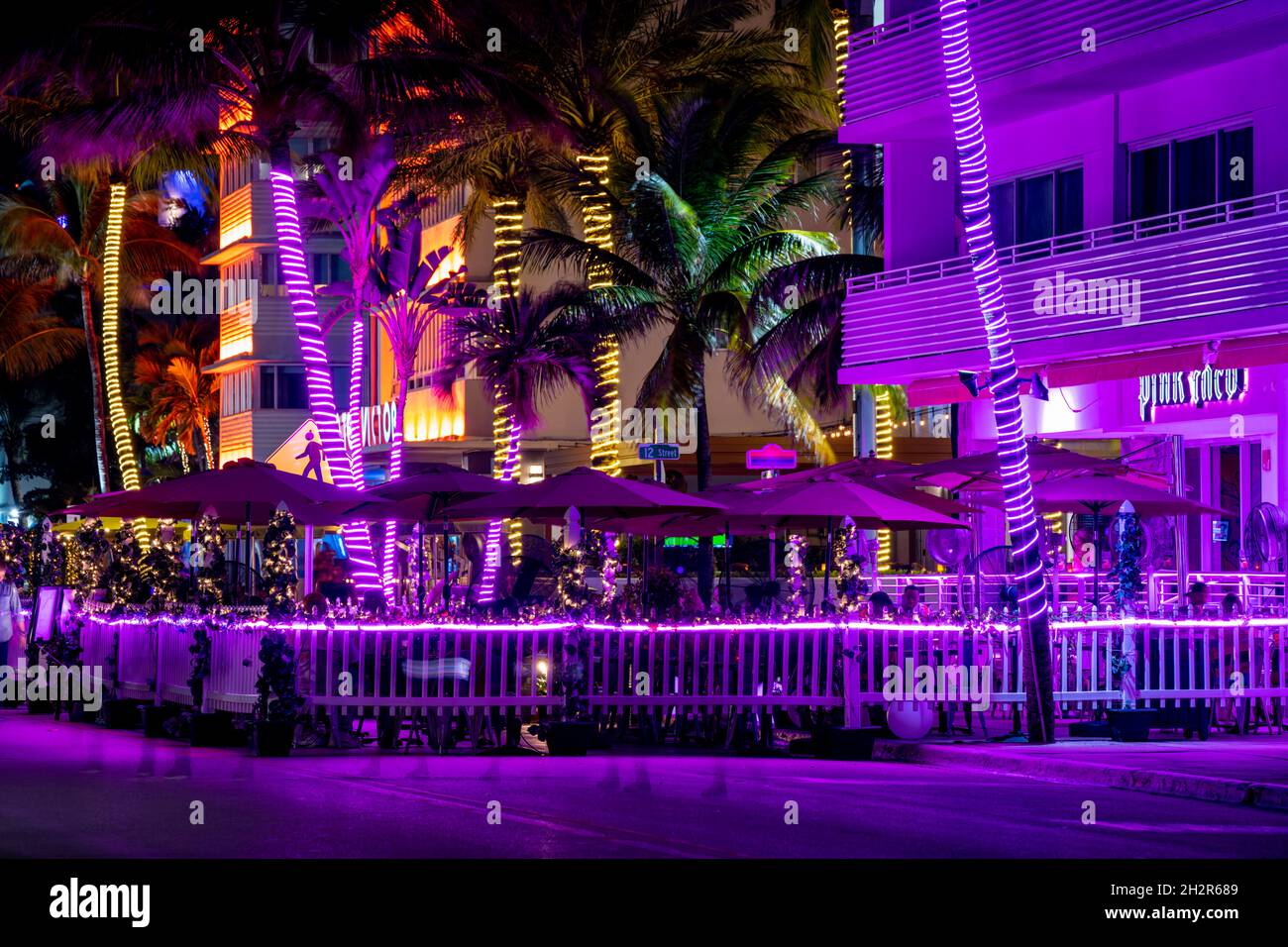 Miami Beach, FL, USA - October 21, 2021: Night photo of a restaurant ...