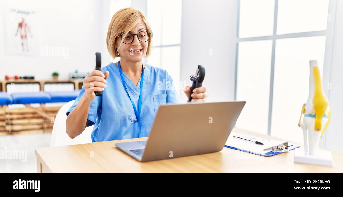 Tele rehabilitation hi-res stock photography and images - Alamy