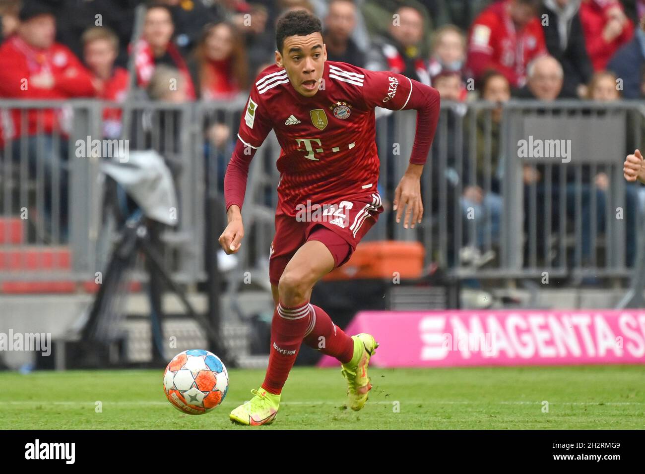 Jamal musiala body hi-res stock photography and images - Alamy