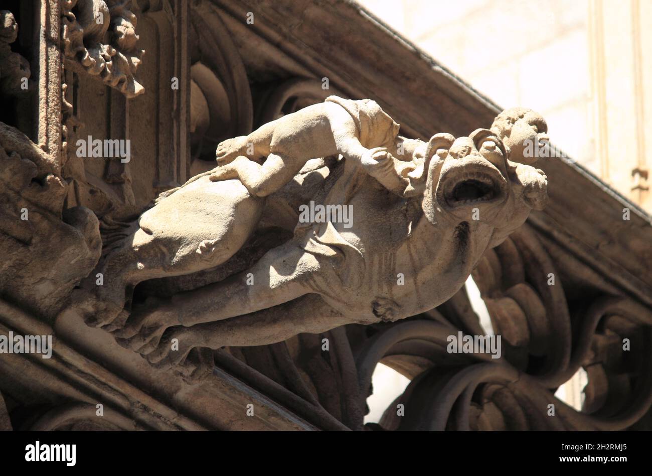 Gothic, barcelona, gargoyle hi-res stock photography and images - Alamy