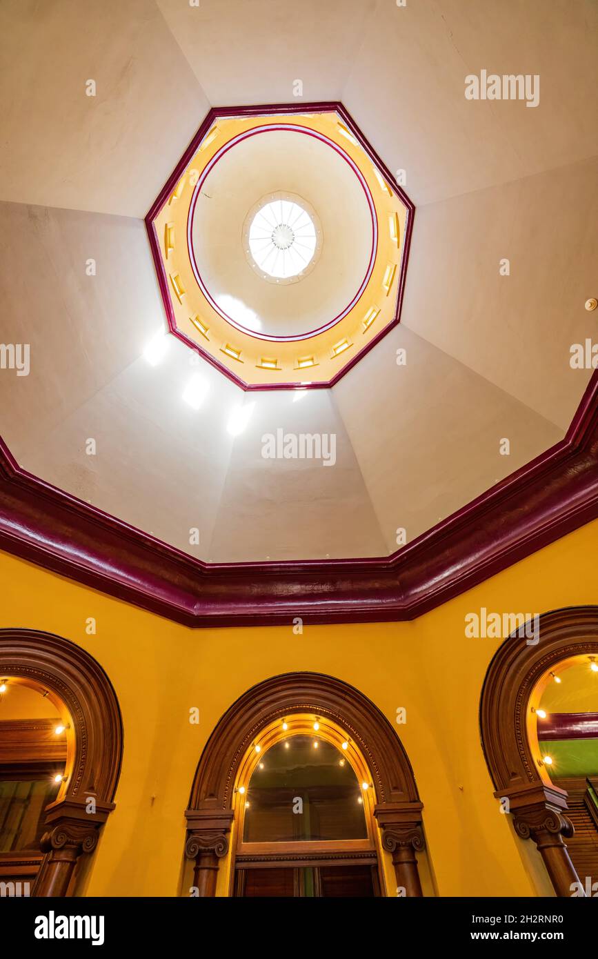 Guthrie oklahoma carnegie library hi-res stock photography and images ...