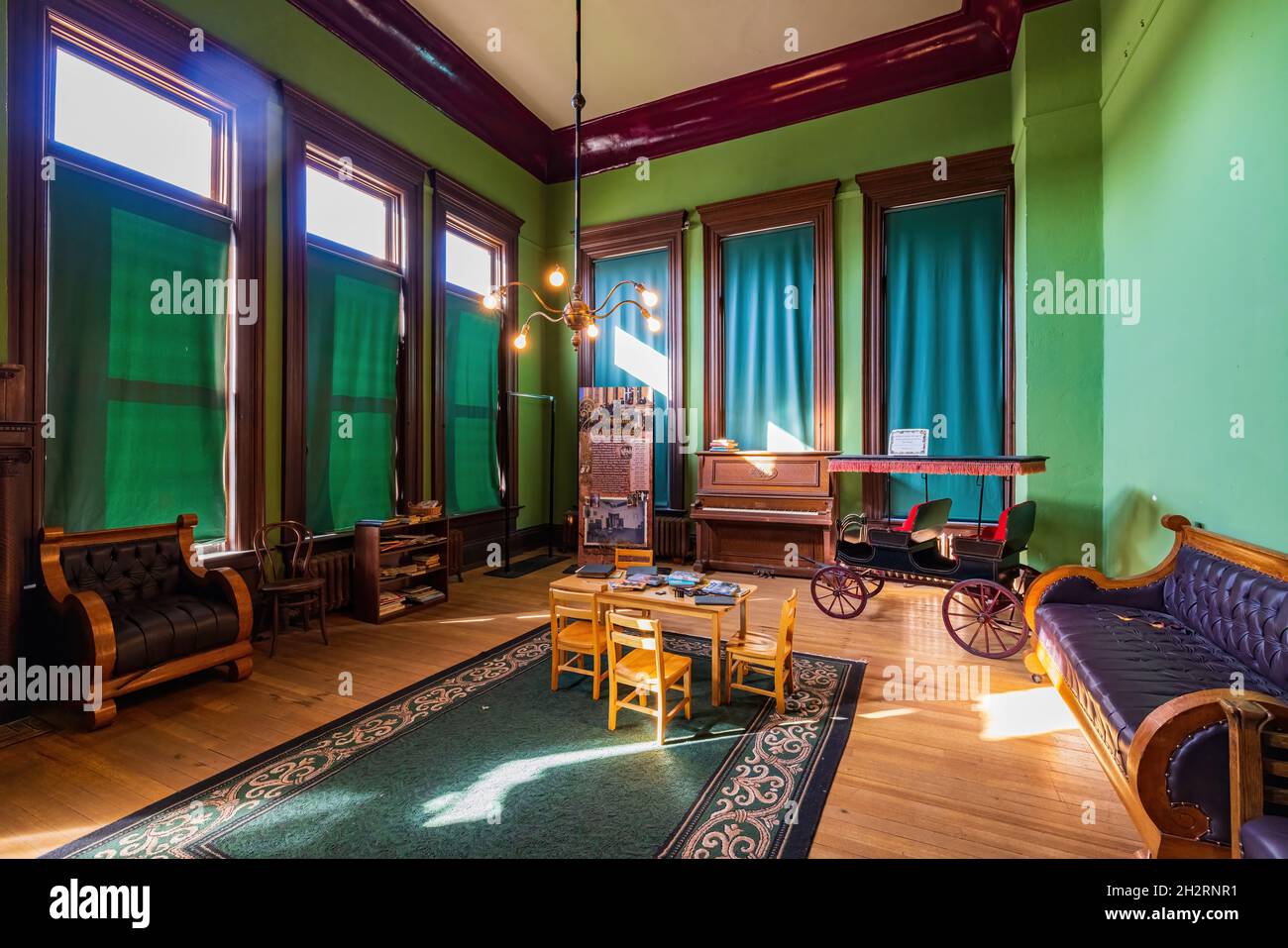 Carnegie library interior hi-res stock photography and images - Alamy