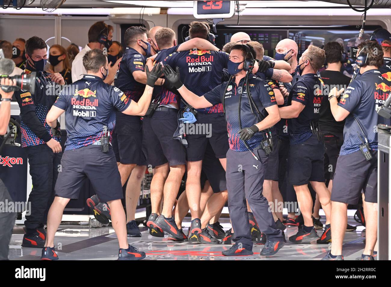 Red Bull Racing team celebrating pole position of VERSTAPPEN Max (ned ...