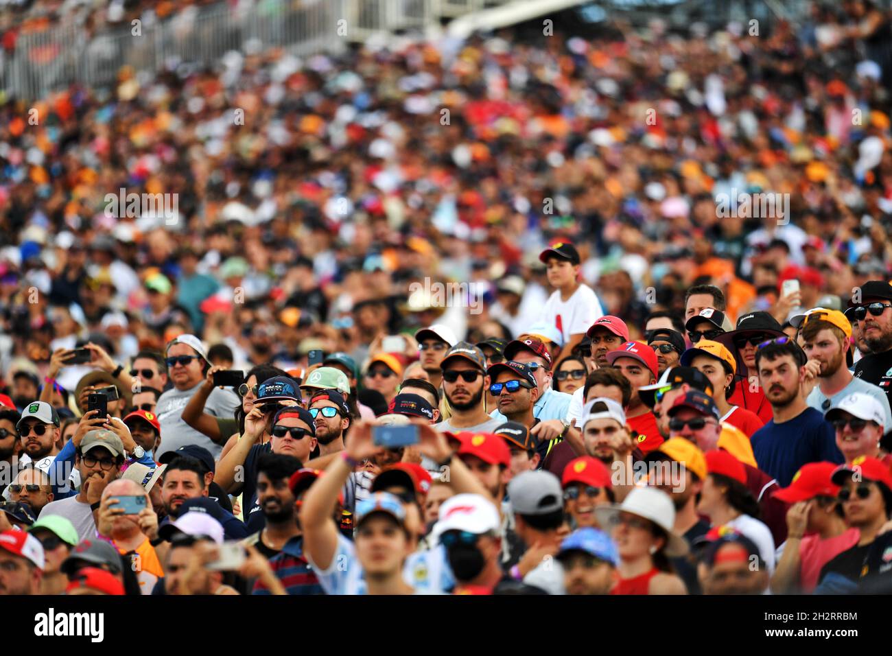 United states grand prix fans 2021 hi-res stock photography and images ...