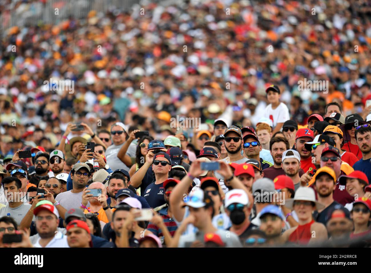 United states grand prix fans 2021 hi-res stock photography and images ...
