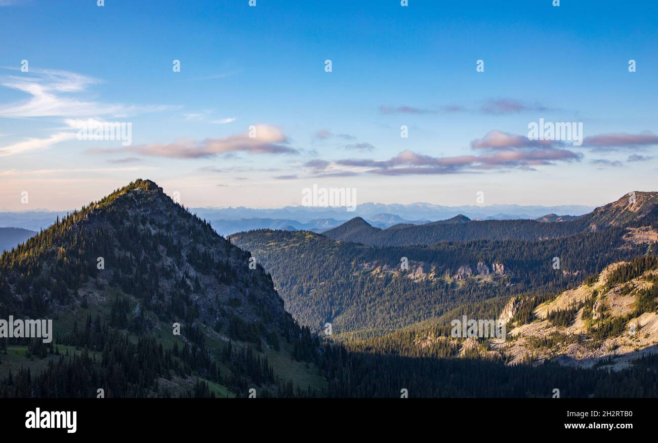 dramatic mountain range in Mt. rainier national park in Washington ...
