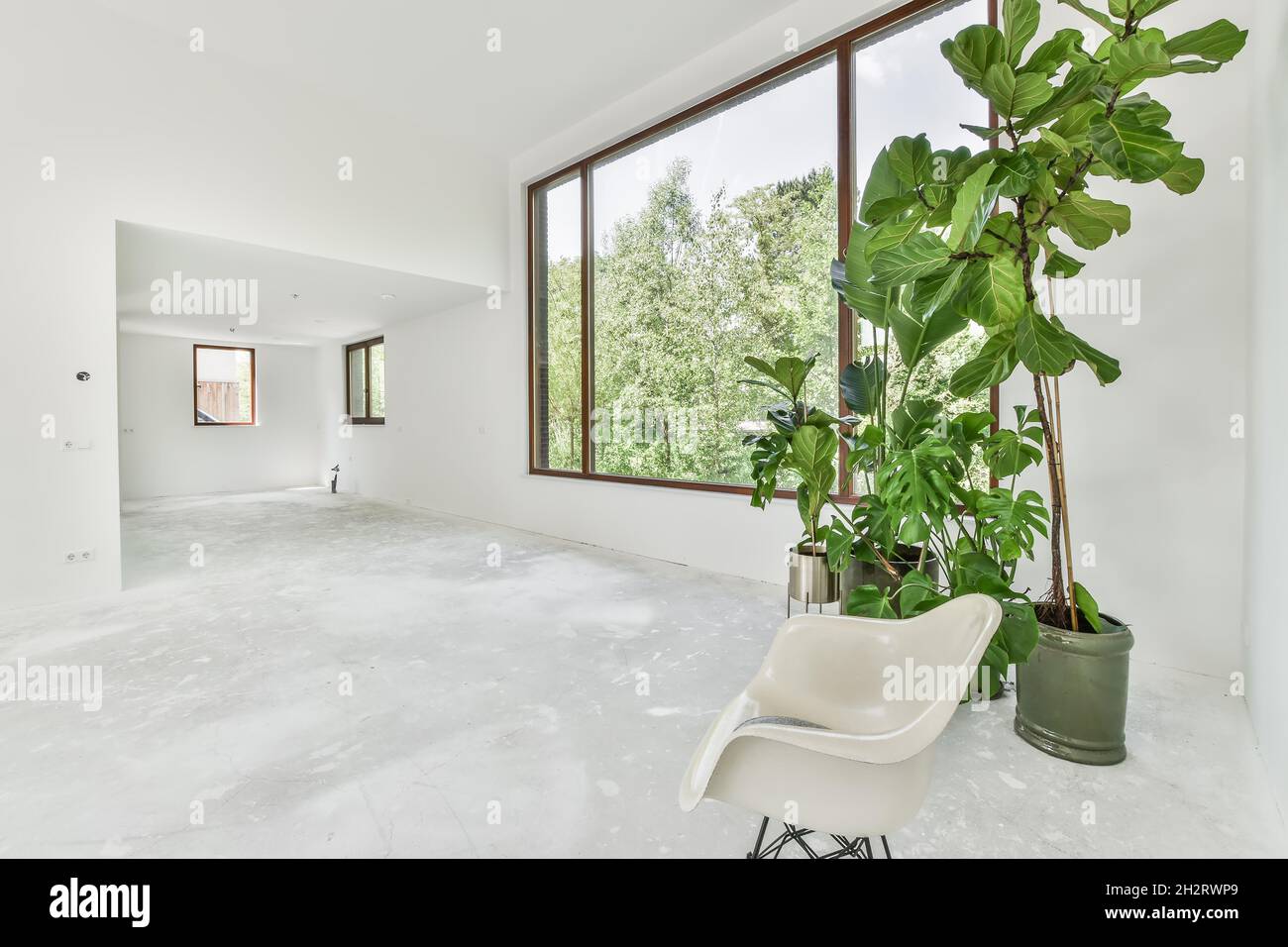 Bright interior design of a luxury house Stock Photo - Alamy