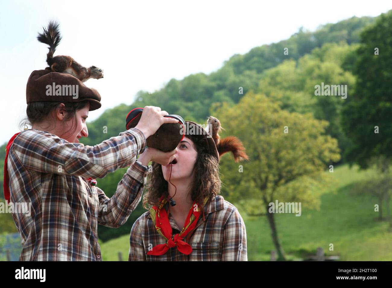 FRANCE. PYRENEES-ATLANTIQUES (64). BASQUE COUNTRY. "MASQUERADE A CAMOU ...