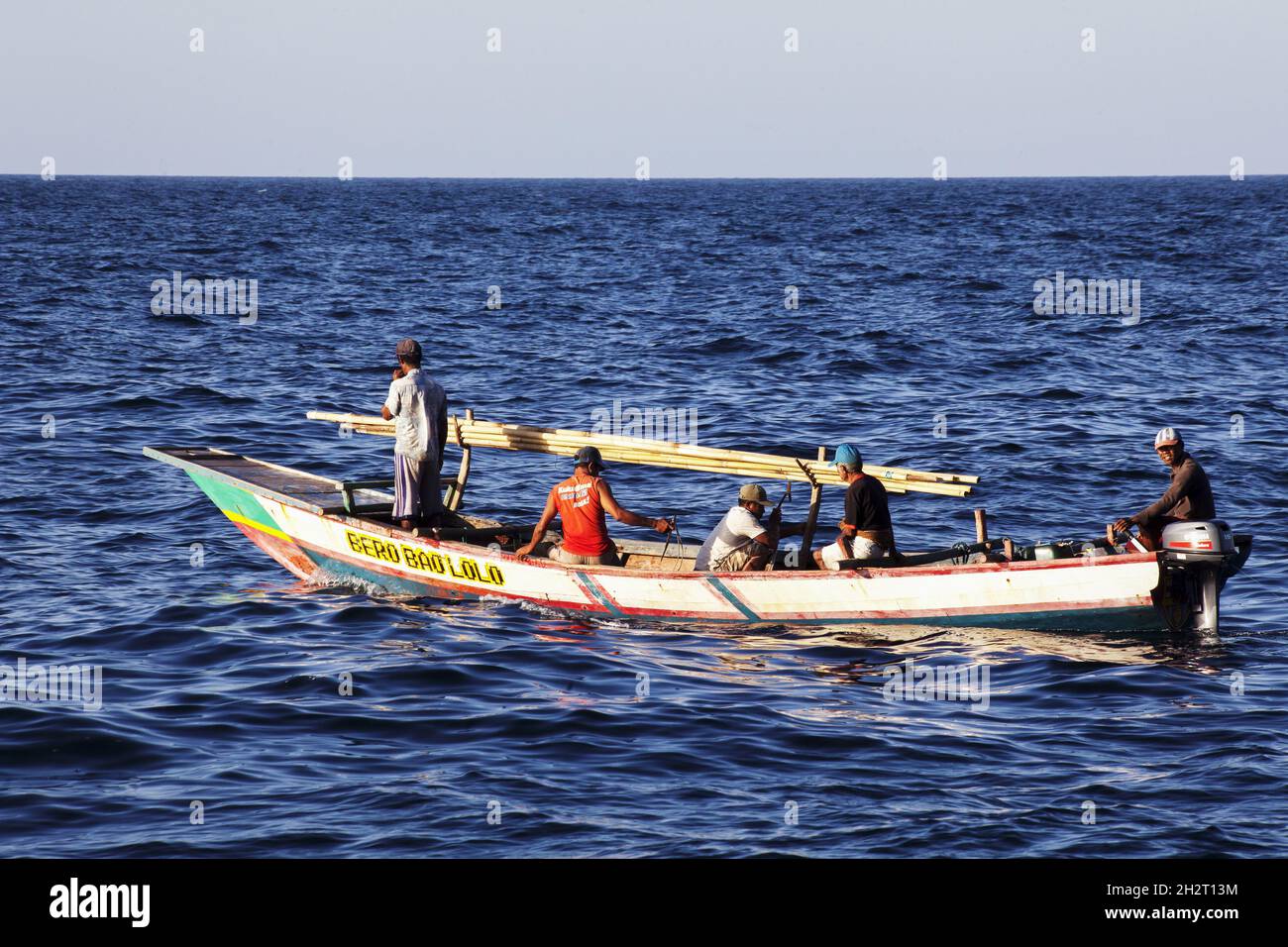 INDONESIA, LEMBATA ISLAND, VILLAGE OF LAMALERA. ON THE SOUTH COAST OF ...
