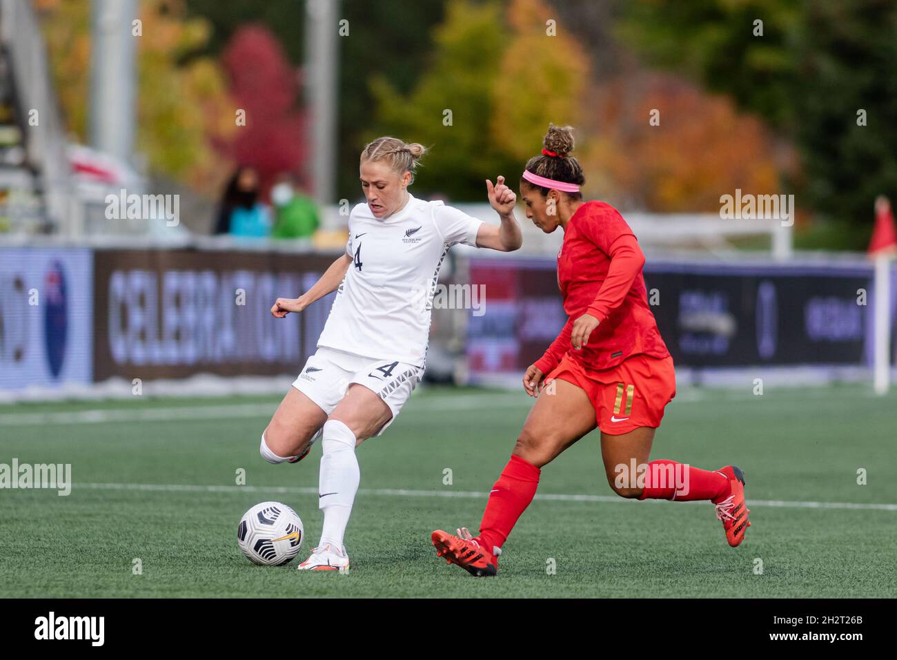 Ottawa, Canada, October 23, 2021: Catherine Bott (left) of Team New ...