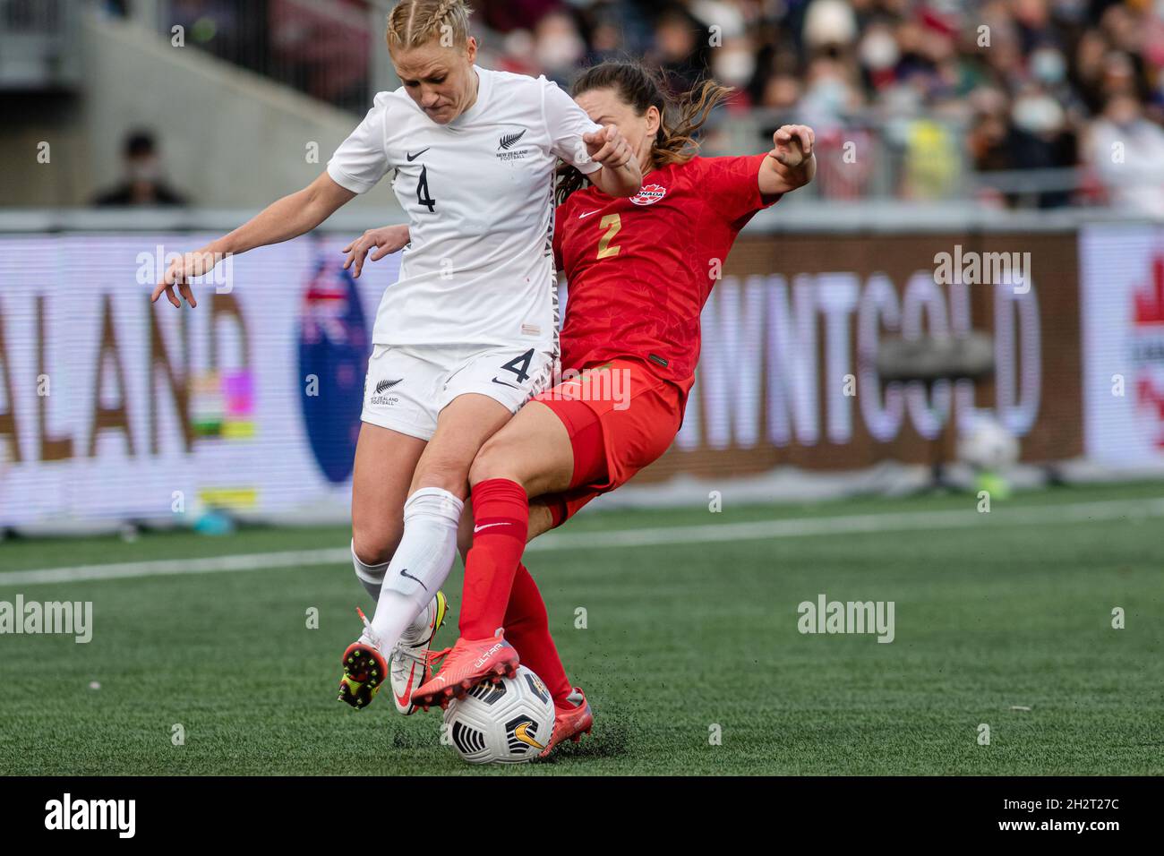 Ottawa, Canada, October 23, 2021: Catherine Bott (left) of Team New ...