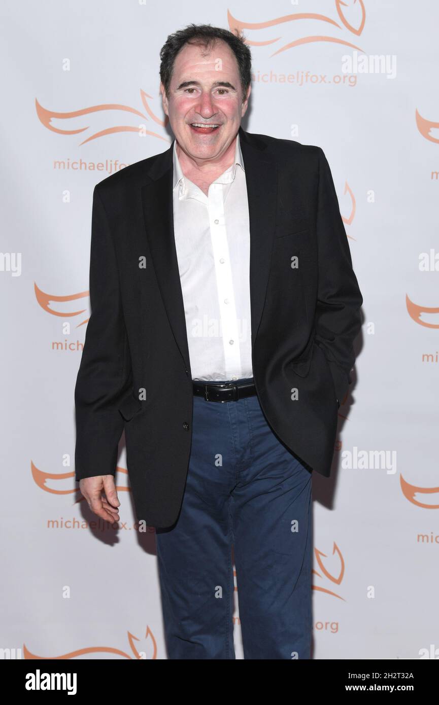 New York, USA. 23rd Oct, 2021. Actor Richard Kind walks the red carpet ...