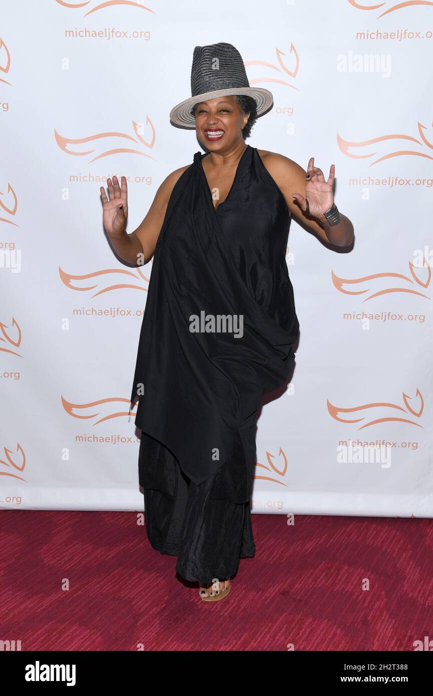 New York, USA. 23rd Oct, 2021. Lisa Fischer walks the red carpet at the ...