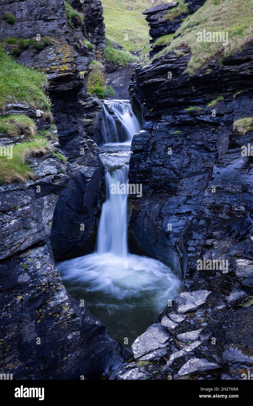 Cornwall slow water hi-res stock photography and images - Alamy