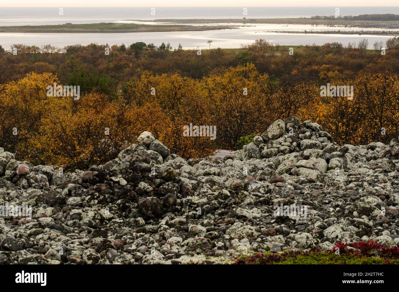Stone piles among the tundra. Ancient graves. Solovki Stock Photo - Alamy