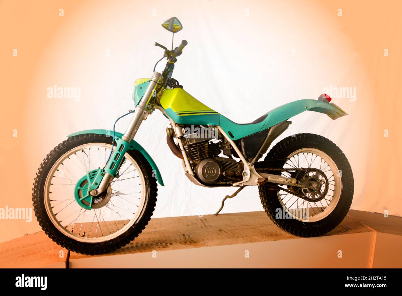 Old classic motorcycles hi-res stock photography and images - Alamy