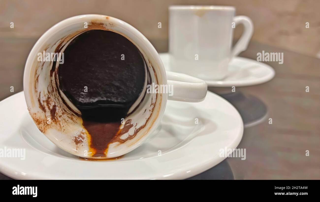 Coffee cup empty drunk finished hi-res stock photography and images - Alamy
