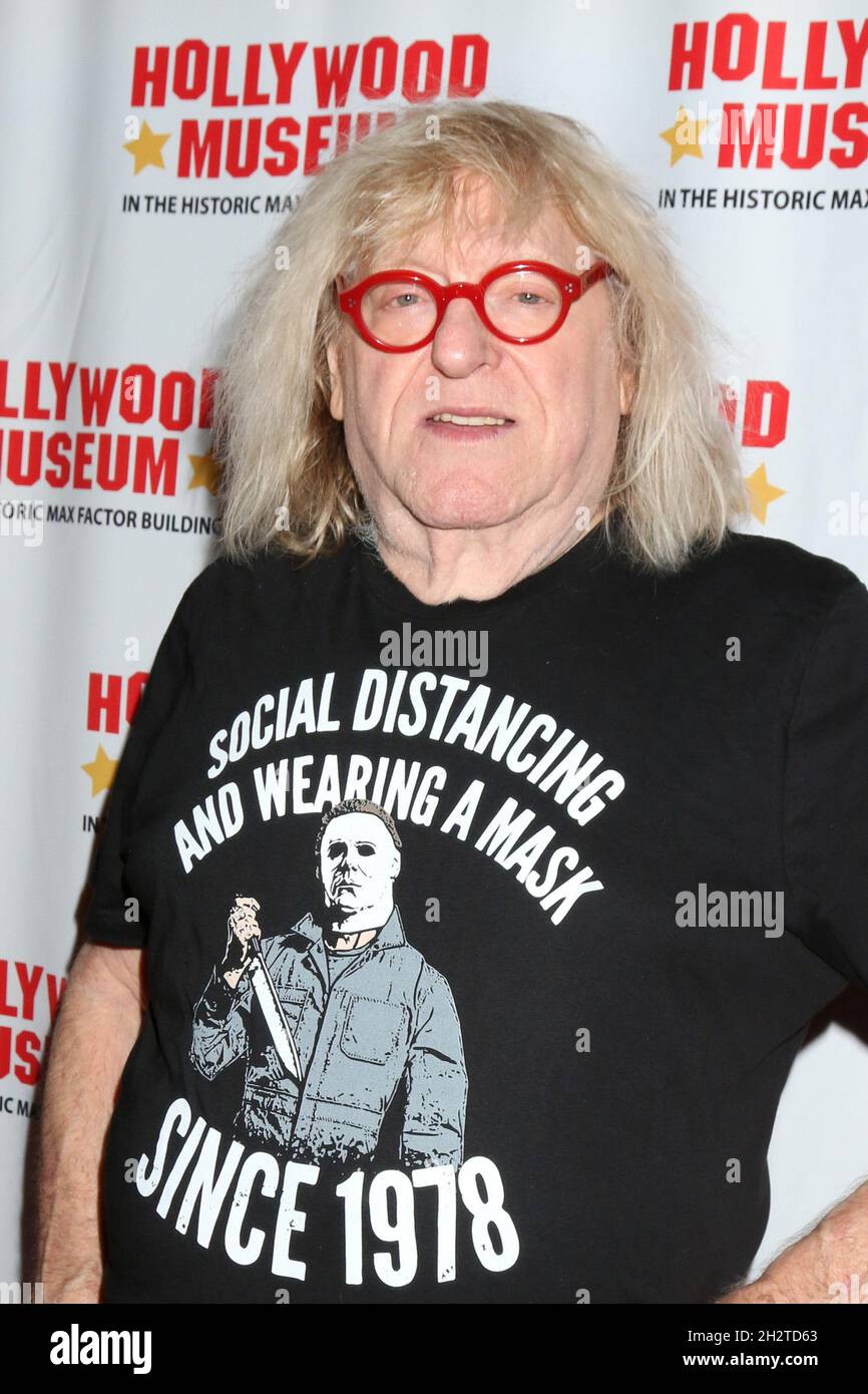 LOS ANGELES - OCT 21: Bruce Vilanch at the Hollywood Museum Celebrates ...