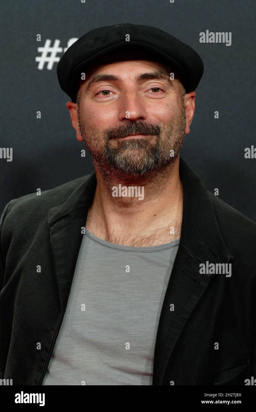 23 October 2021, North Rhine-Westphalia, Cologne: The director Tobi ...