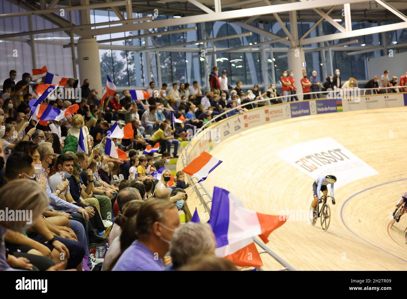 Ambiance final Madison women during the Tissot UCI Track Cycling World ...