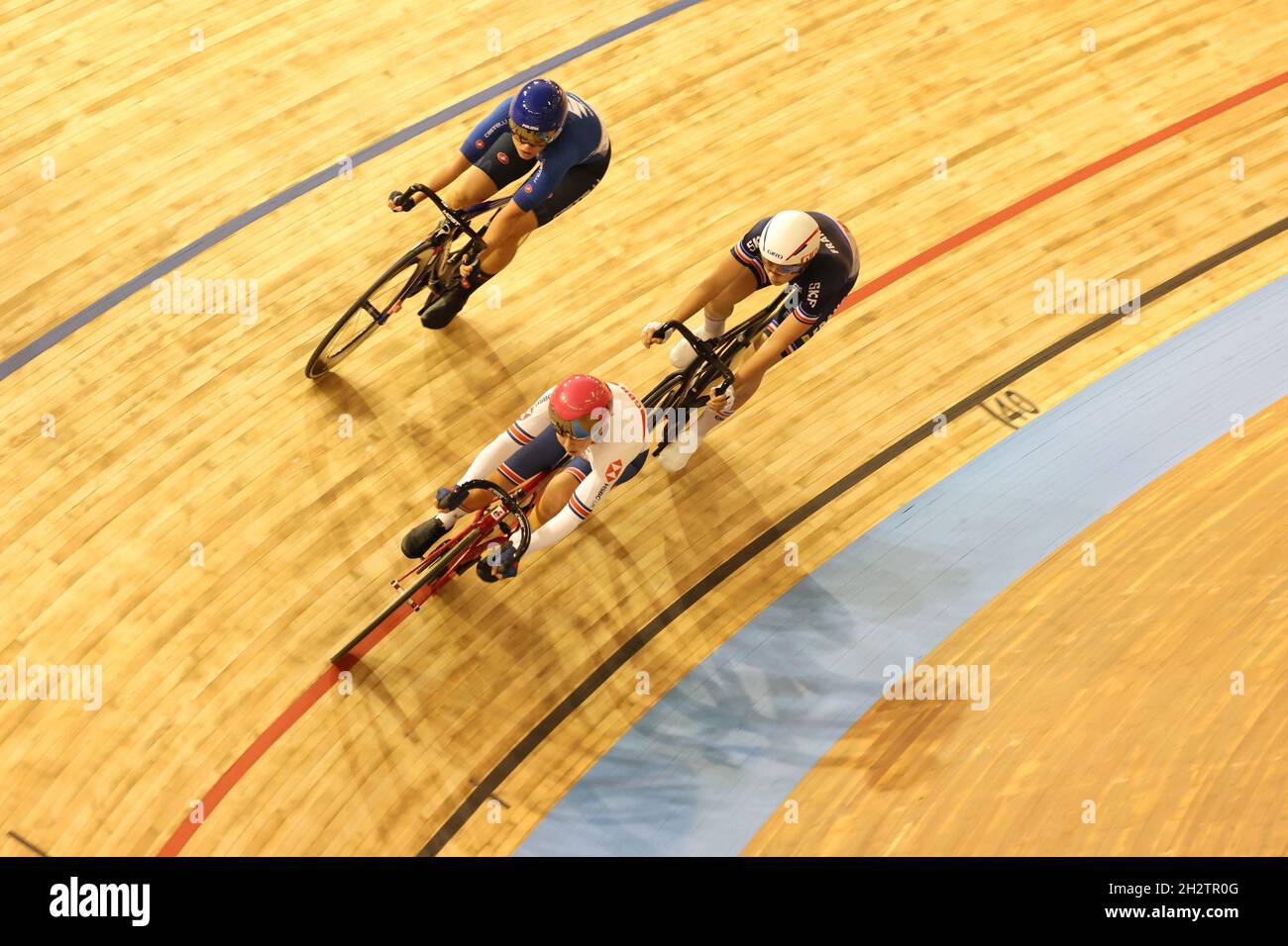 Madison women final during the Tissot UCI Track Cycling World ...