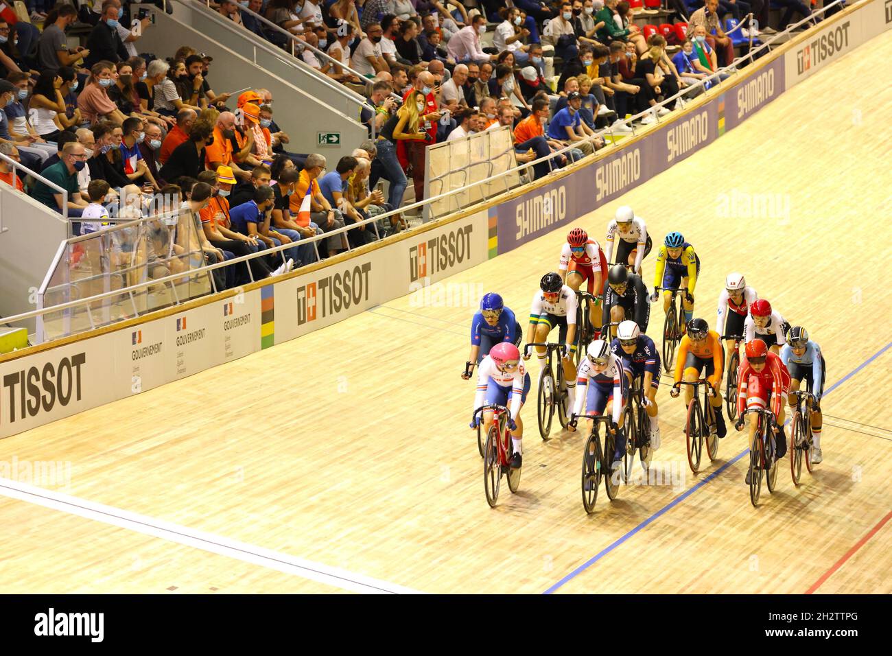 Race Madison women during the Tissot UCI Track Cycling World ...
