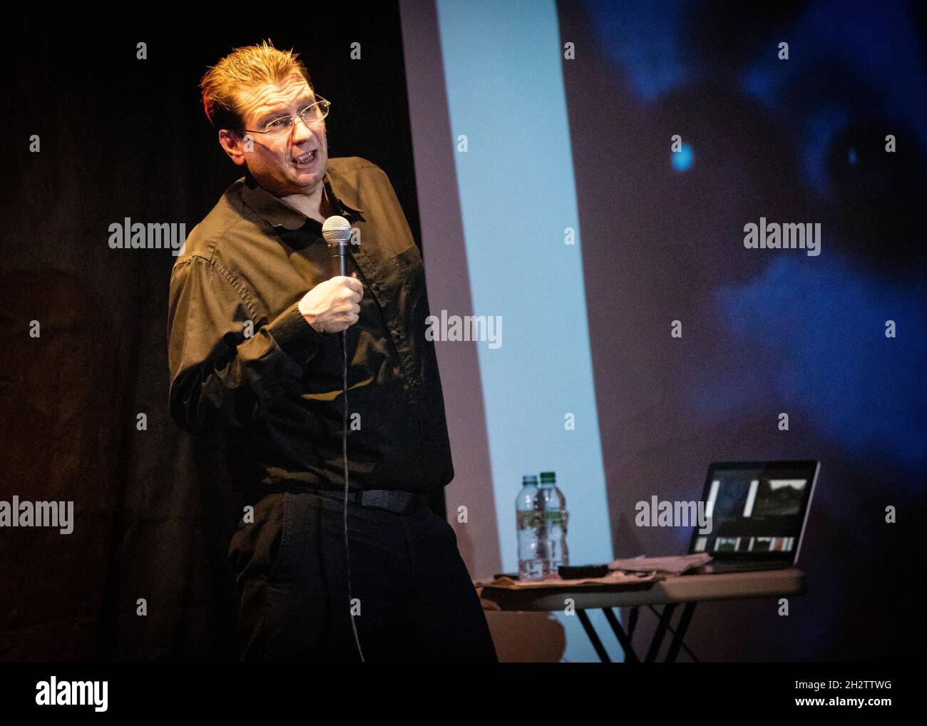 Sarah millican hi-res stock photography and images - Alamy