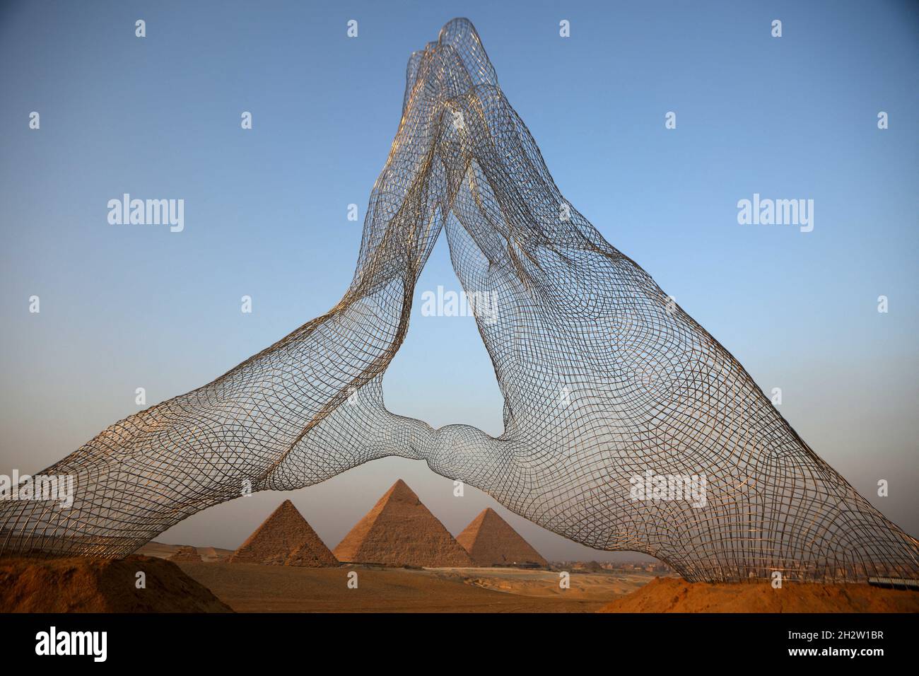 Giza plateau pyramids 2021 hi-res stock photography and images - Alamy