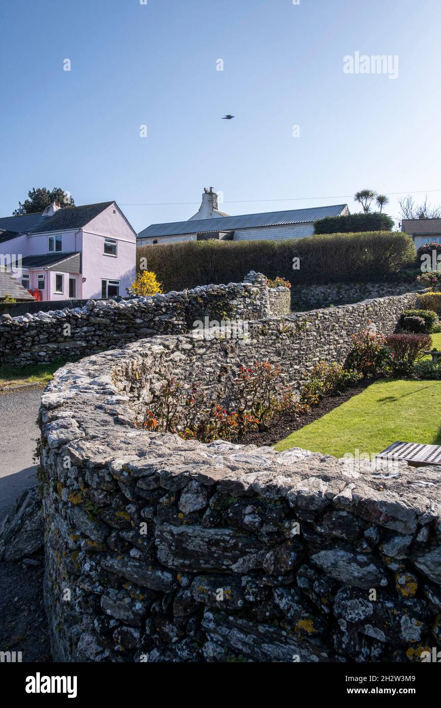 Old Devon stone walls in village of East Prawle, Devon Stock Photo - Alamy