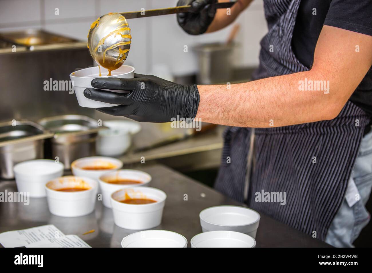 Burger takeout at home hi-res stock photography and images - Alamy