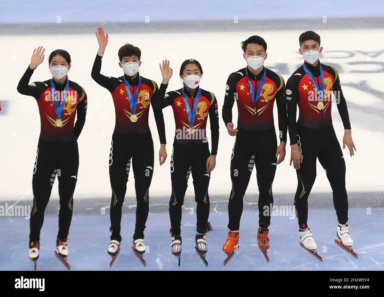 Beijing, China. 24th Oct, 2021. Athletes of China pose after the mixed ...