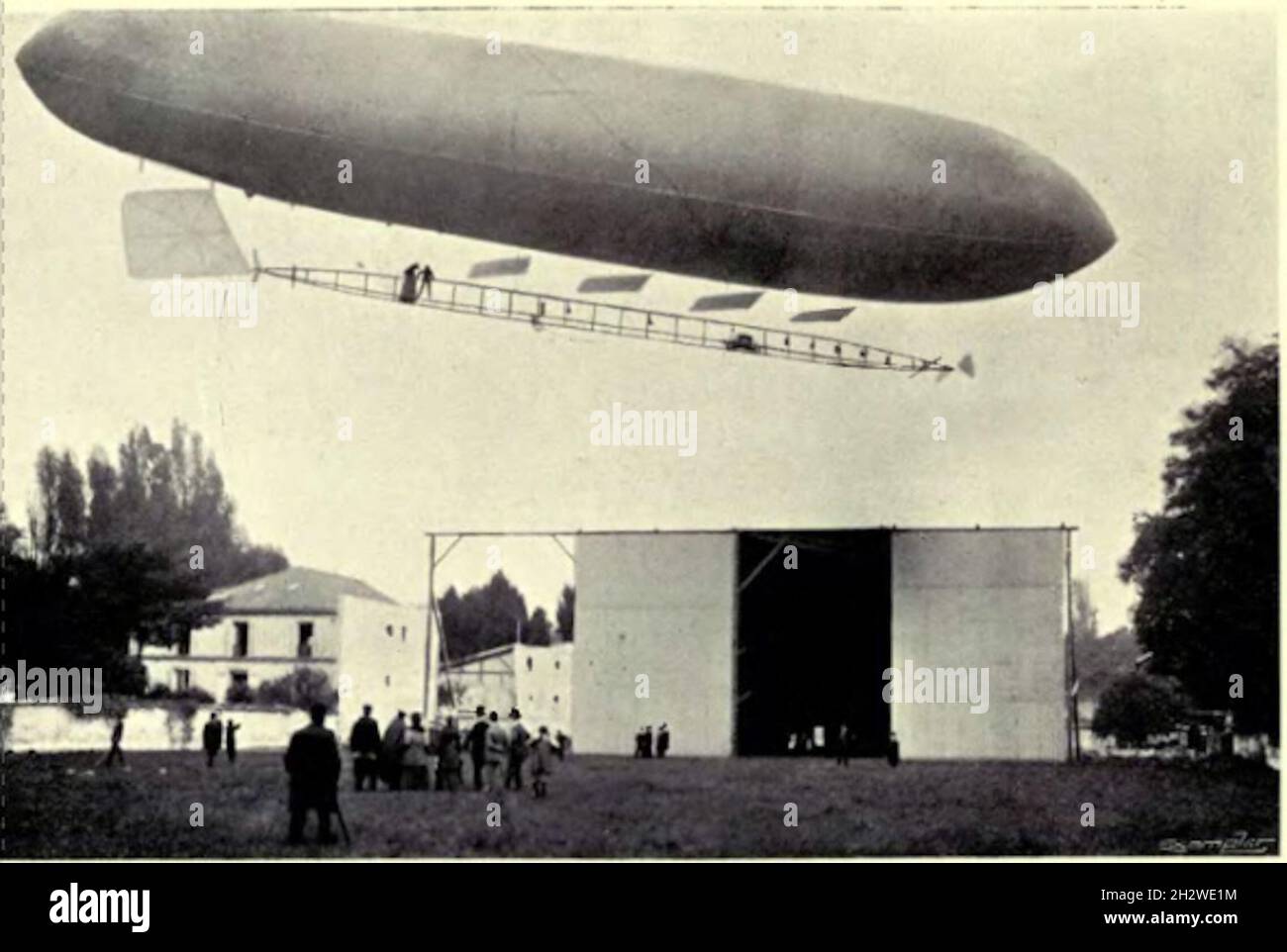 An airship accident hi-res stock photography and images - Alamy
