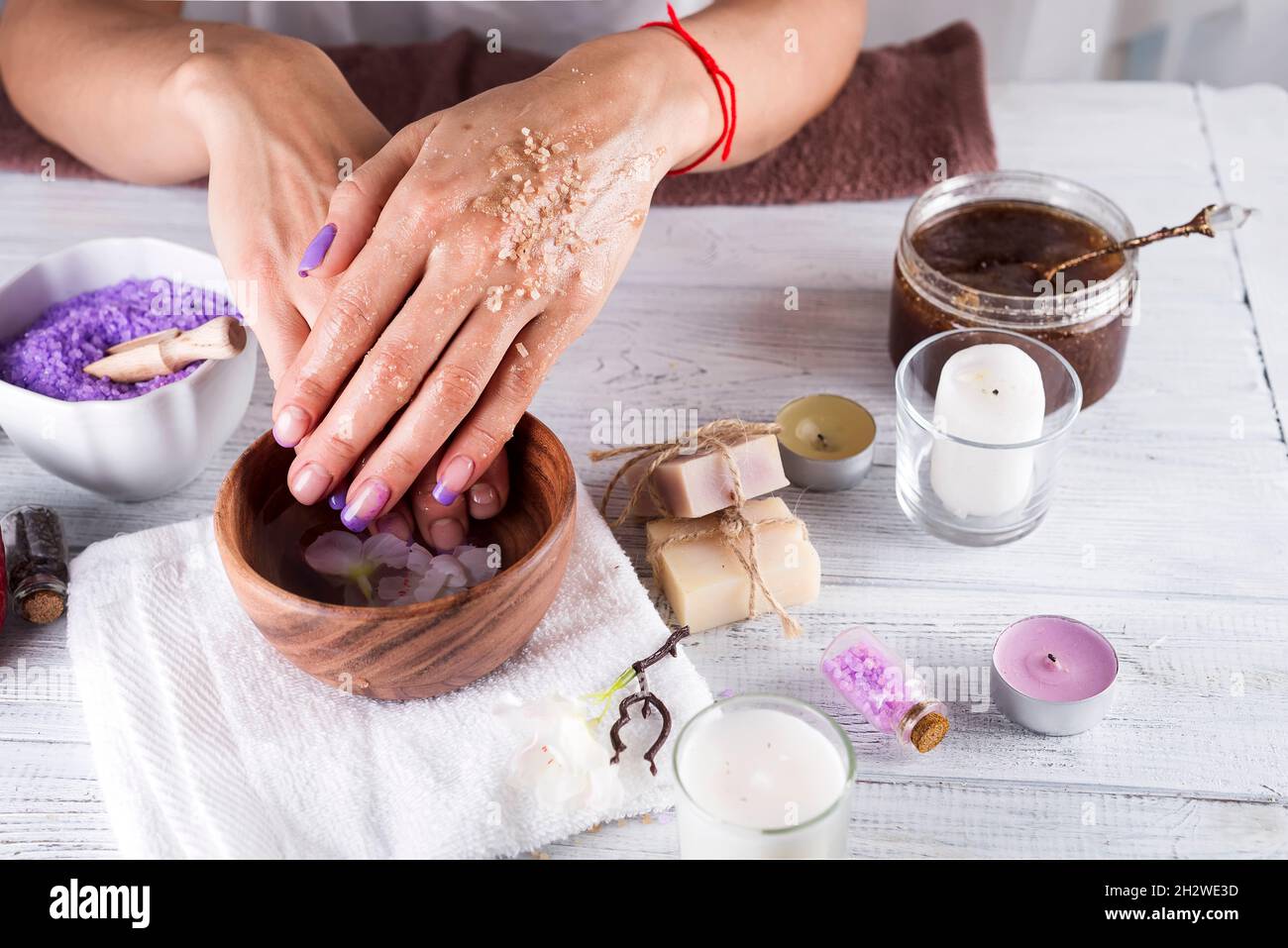 Ground coffee scrub hi-res stock photography and images - Alamy