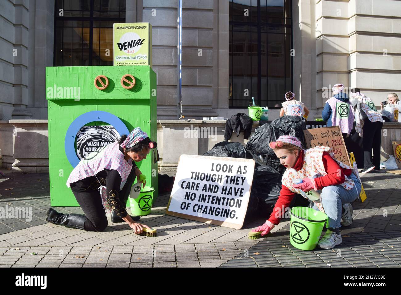 Greenwashing machine hi-res stock photography and images - Alamy