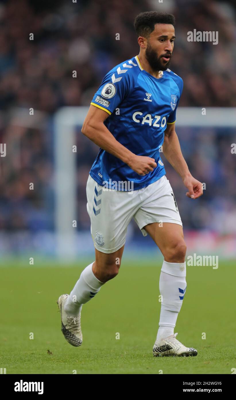 Andros townsend everton hi-res stock photography and images - Alamy