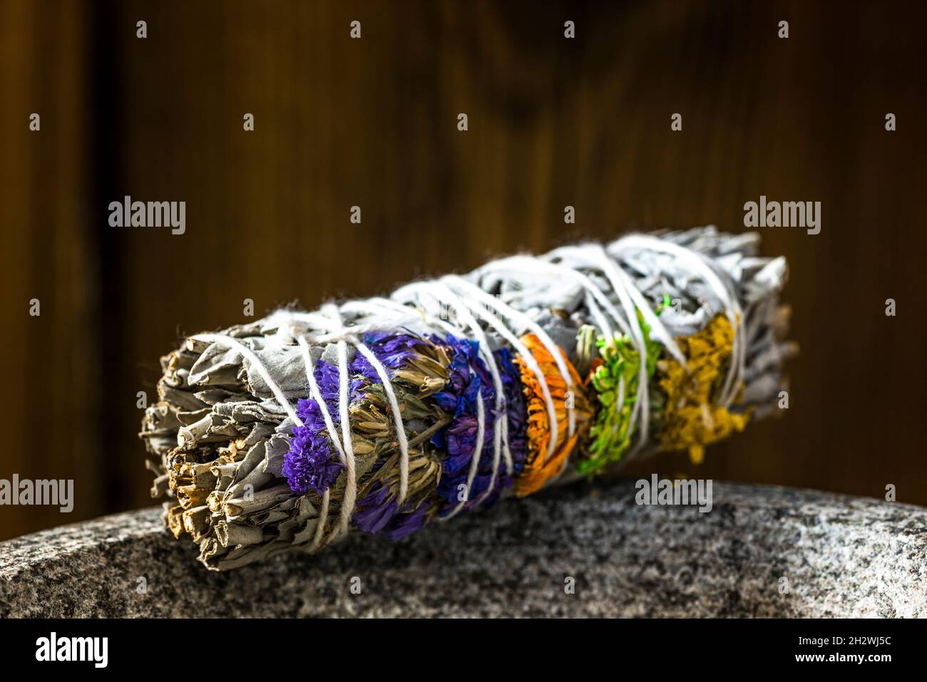 Sage sticks burning hi-res stock photography and images - Alamy