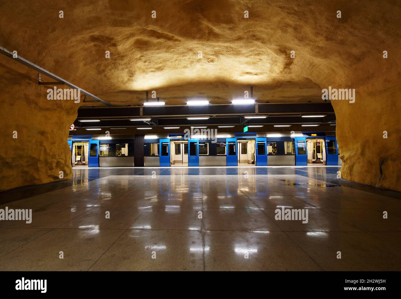 Akalla metro hi-res stock photography and images - Alamy
