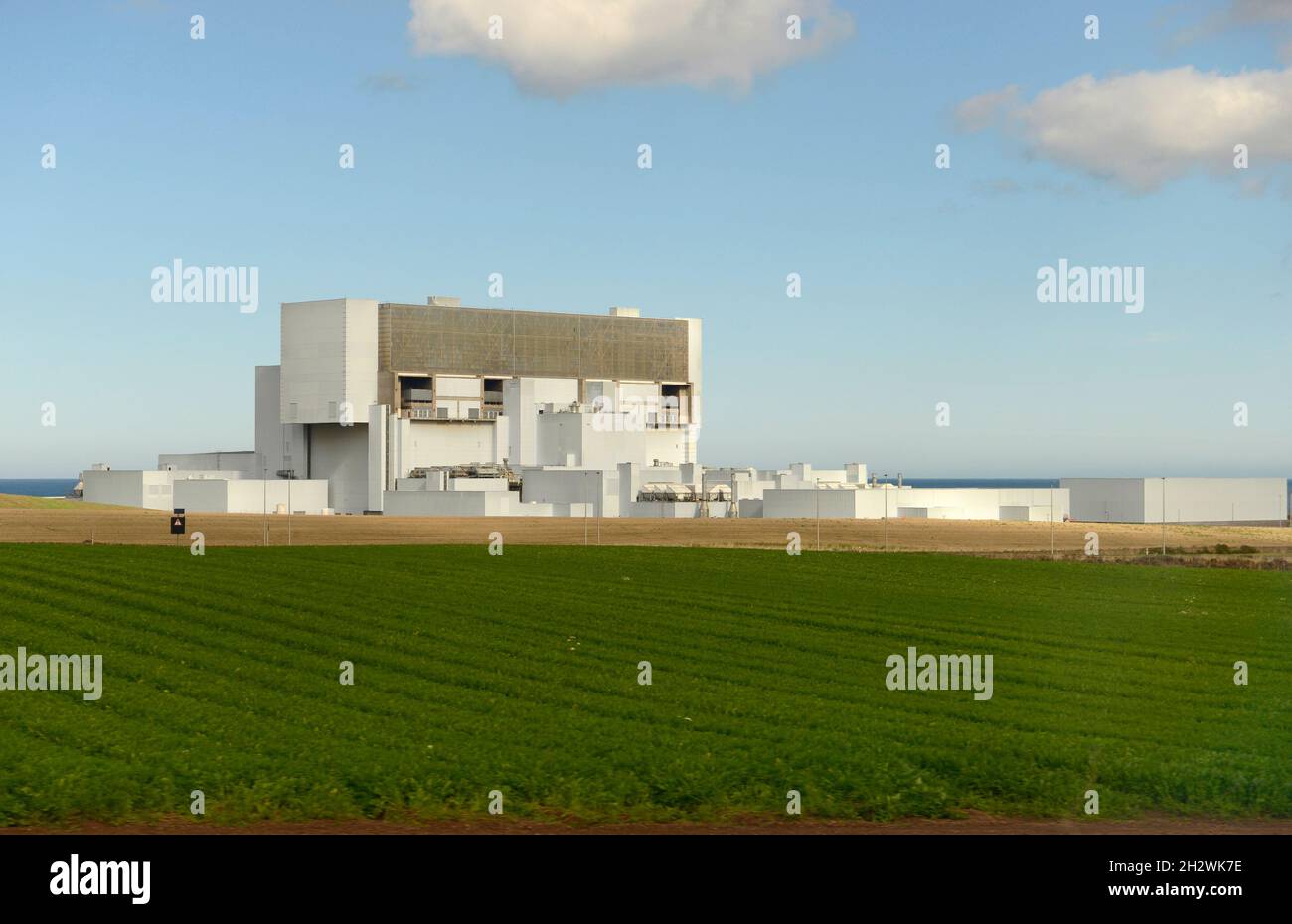 Torness nuclear power station by the sea near Dunbar, Scotland Stock ...
