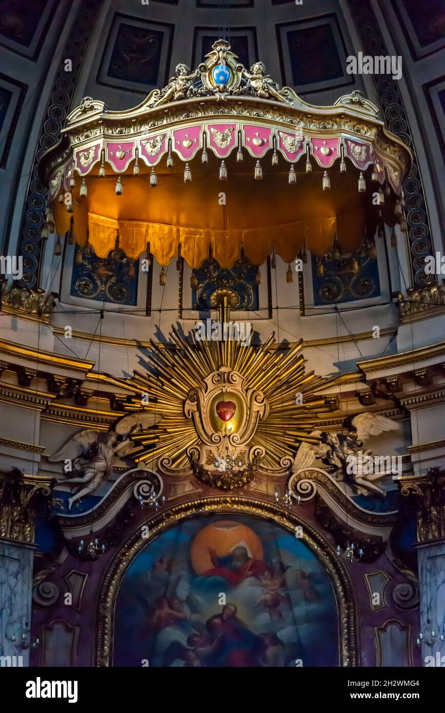 Neo classical roman catholic church hi-res stock photography and images ...