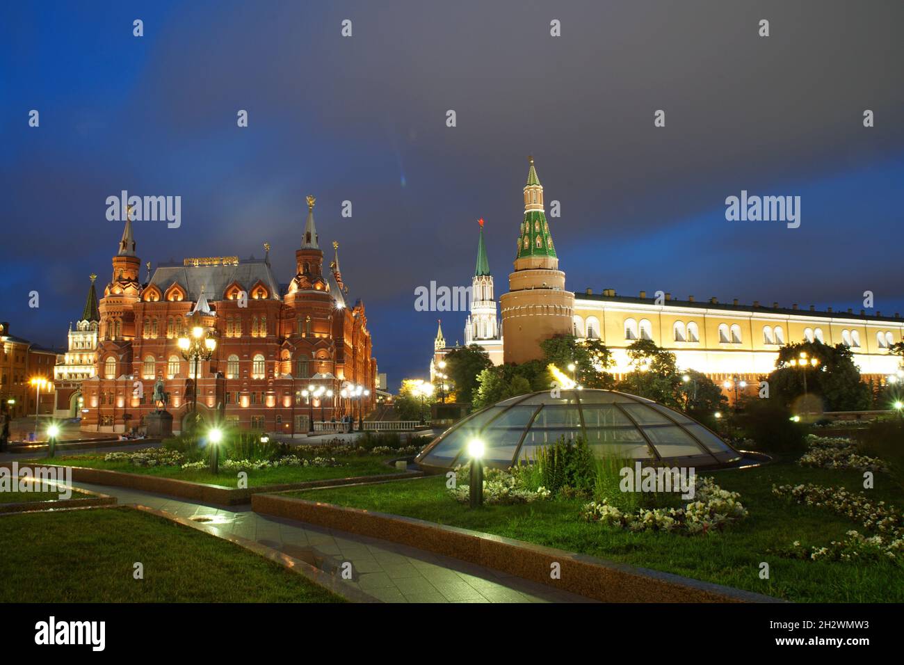 Kreml hi-res stock photography and images - Alamy