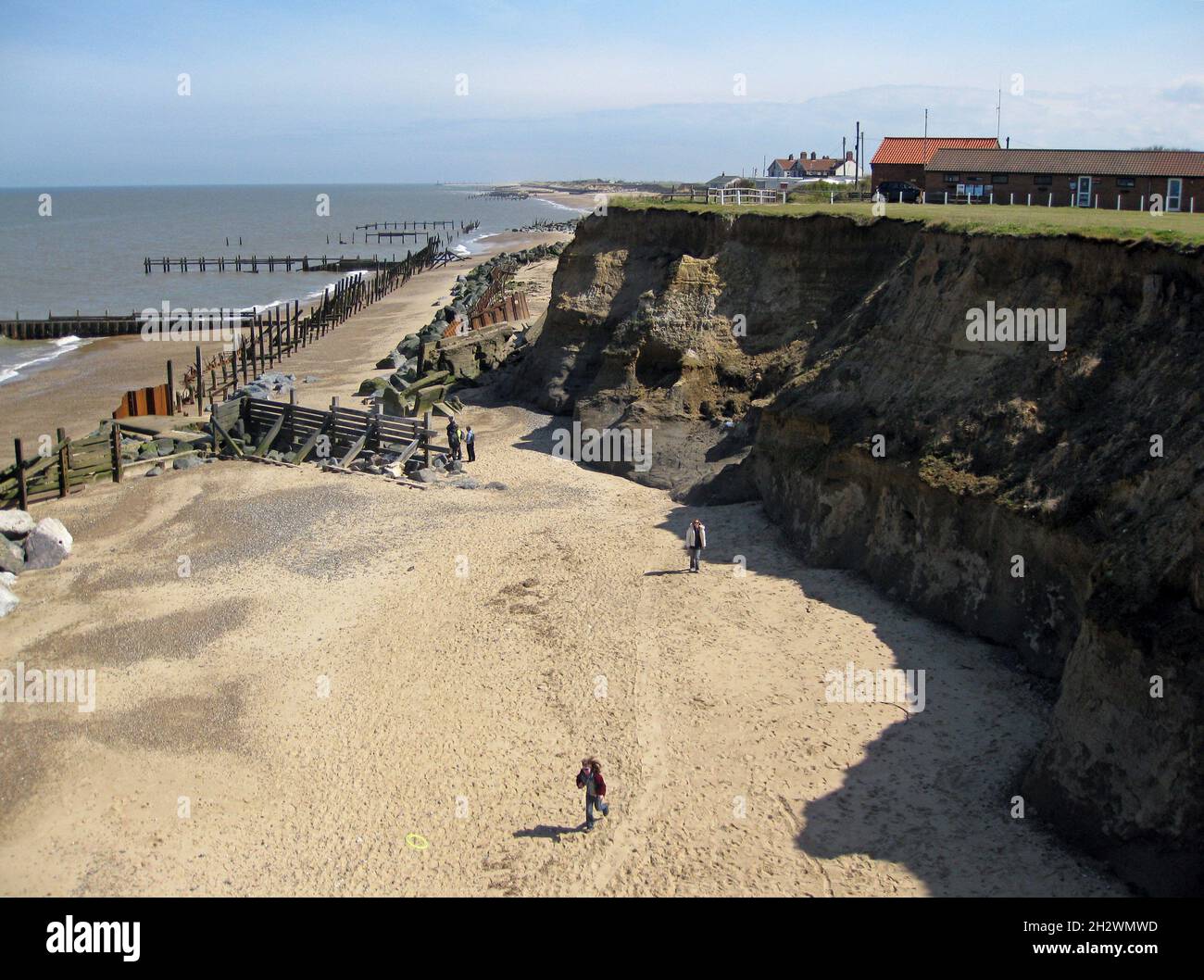 Happisburgh in Suffolk: coastal defenses against erosion of the cliffs ...
