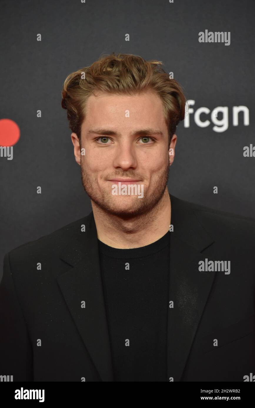 23 October 2021, North Rhine-Westphalia, Cologne: Actor Lukas Sperber ...